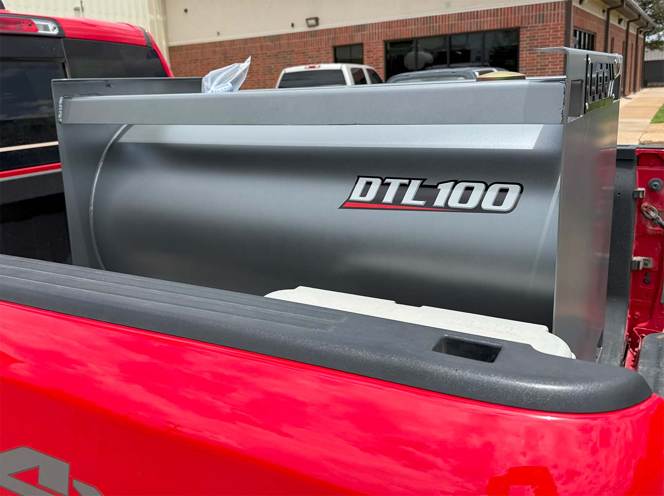 LEE DTL 100 Diesel Fuel Tank Gallery | LeeAgra, Inc.
